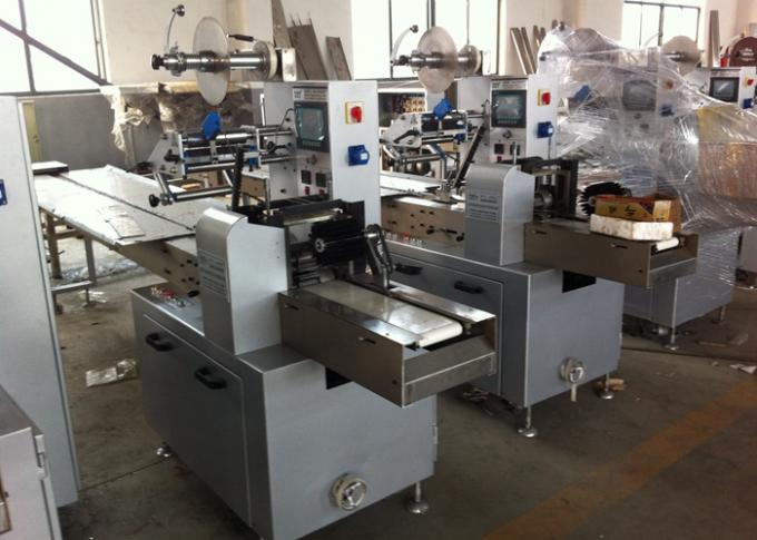 2.4KW Coin Chocolate Packaging Machine / Candy Foil Packing Machine